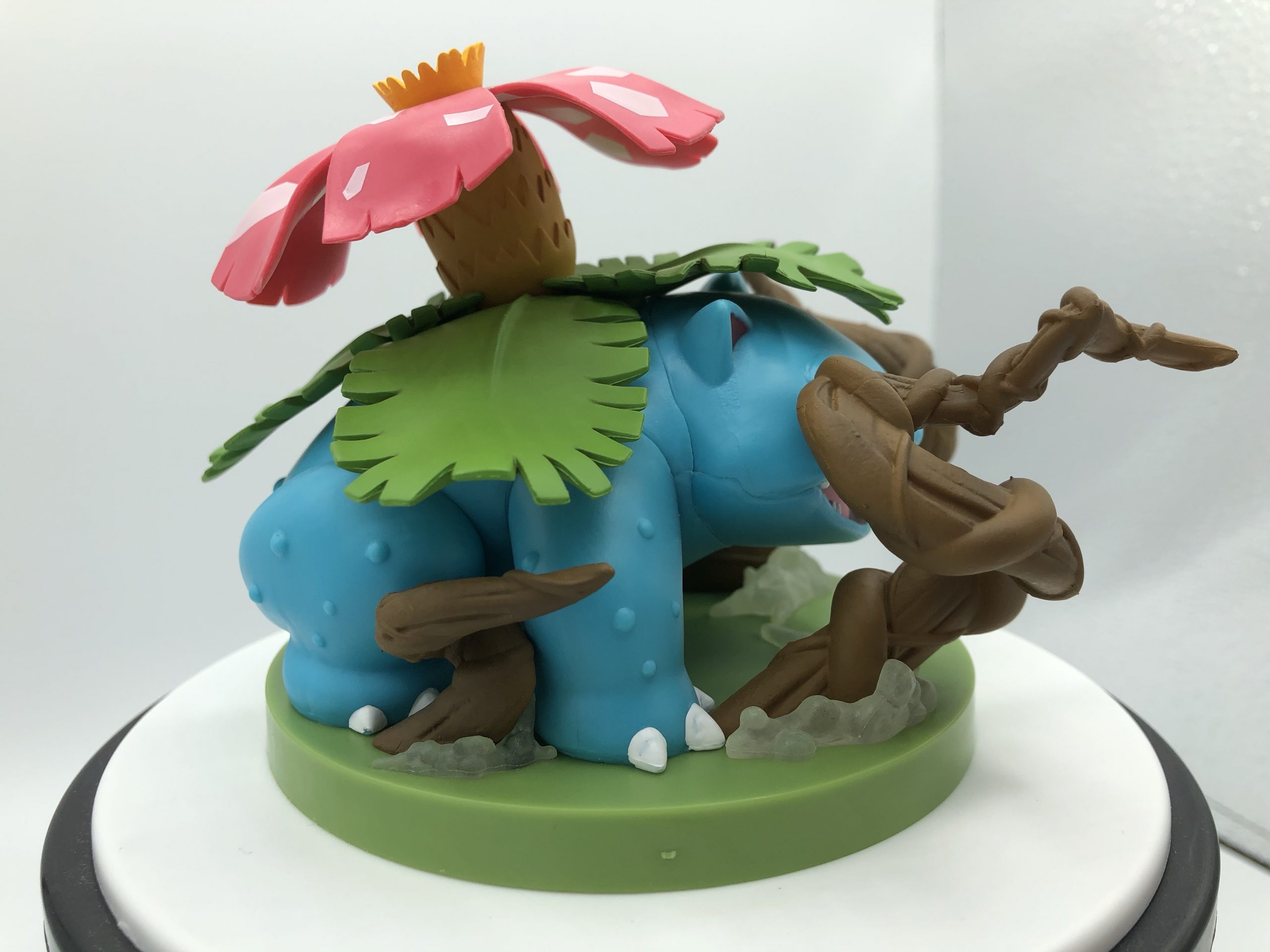 Pokémon Gallery Figure DX: Venusaur unboxing & review with video ...
